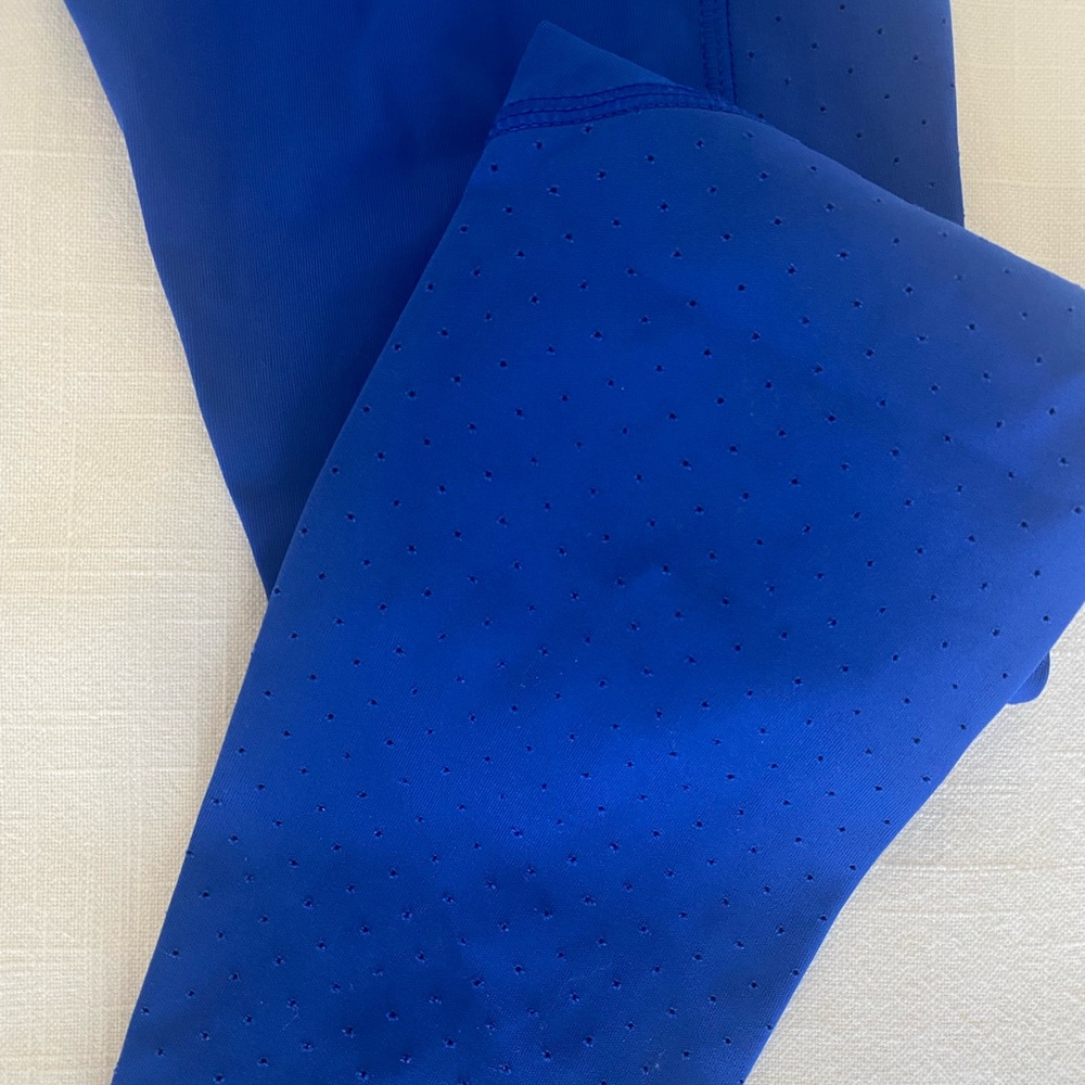Lululemon Electric Blue 25” Wunder Under Leggings Siz… - Gem